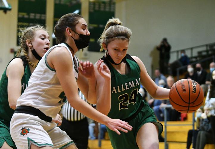 Western Big 6 girls basketball capsules