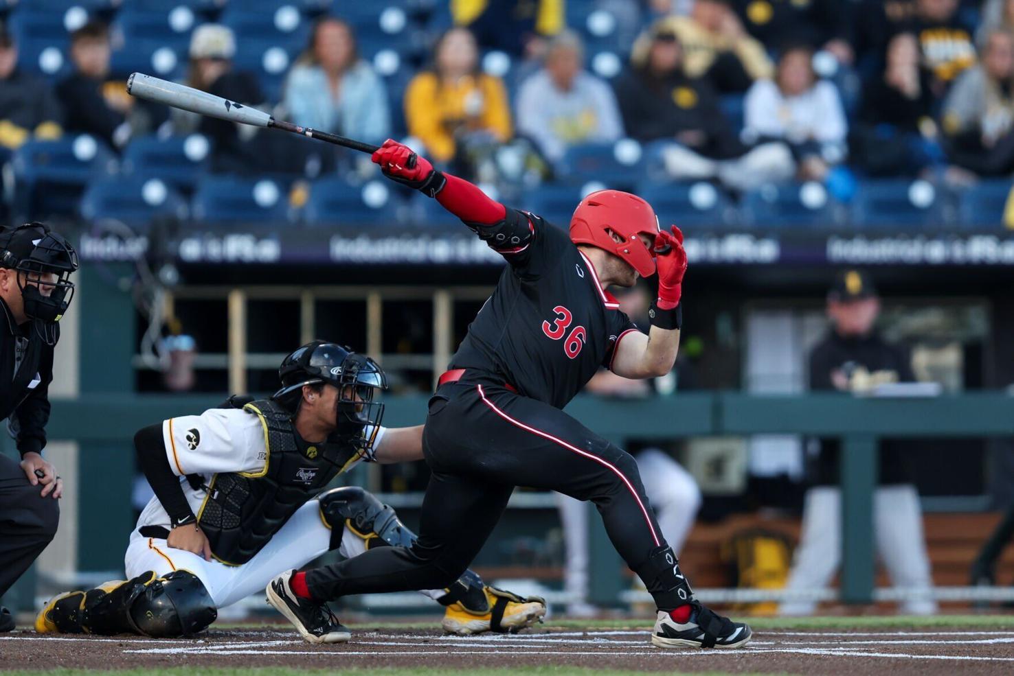 Iowa tops Rutgers, clinches spot in Big Ten Tournament semis