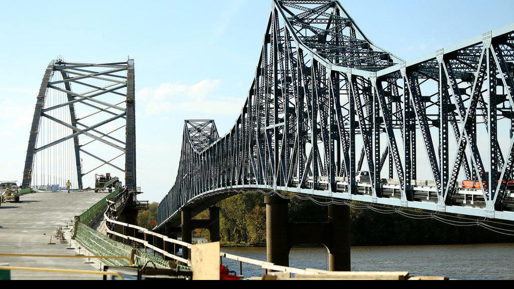 Sabula-Savanna Bridge is closed, but dedication goes forward – IL ...