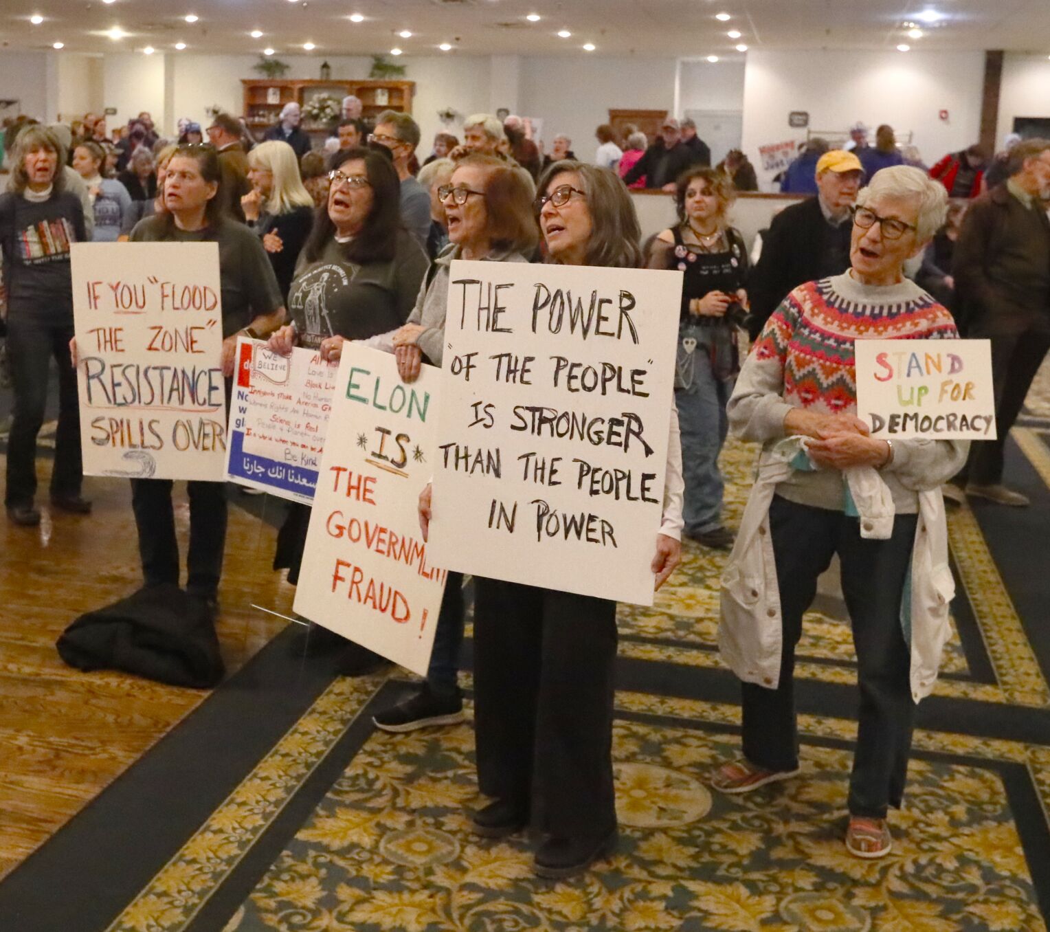 200 people attend pro-democracy rally in Davenport on Thursday