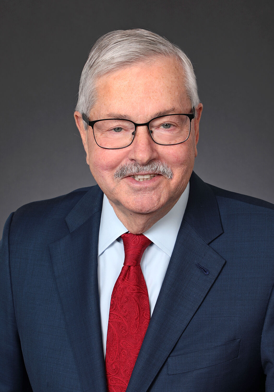 Terry Branstad to receive the Iowa Award