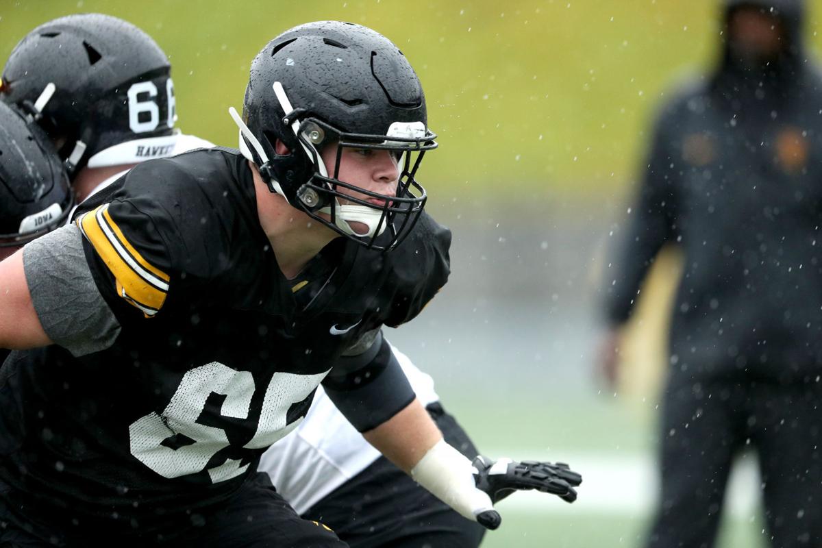 Linderbaum will return to Hawkeyes football program