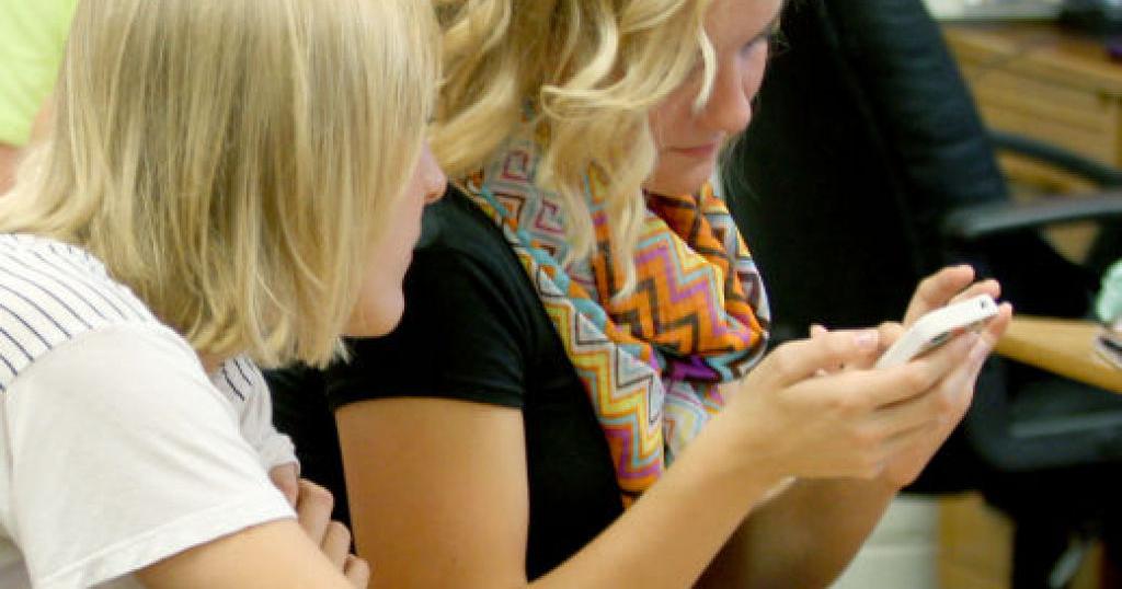 Rocky students take 'no texting' pledge