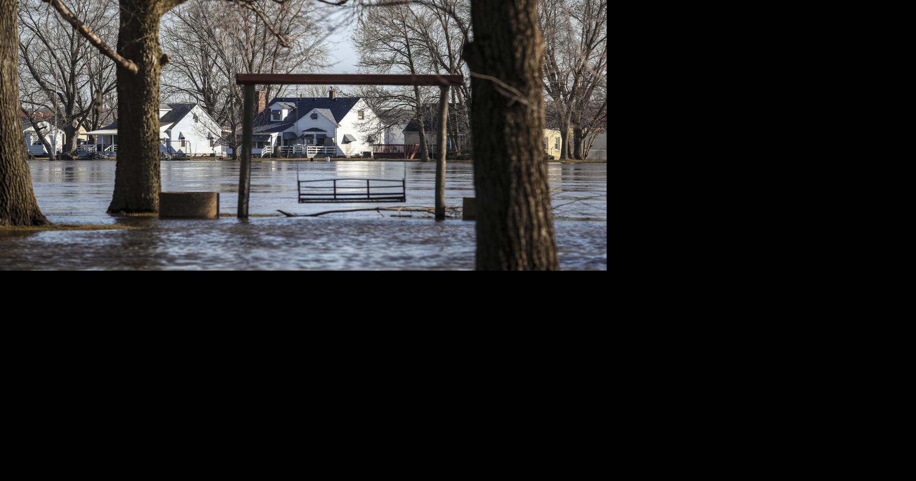 Photos: Flood waters along North Shore Drive in Moline