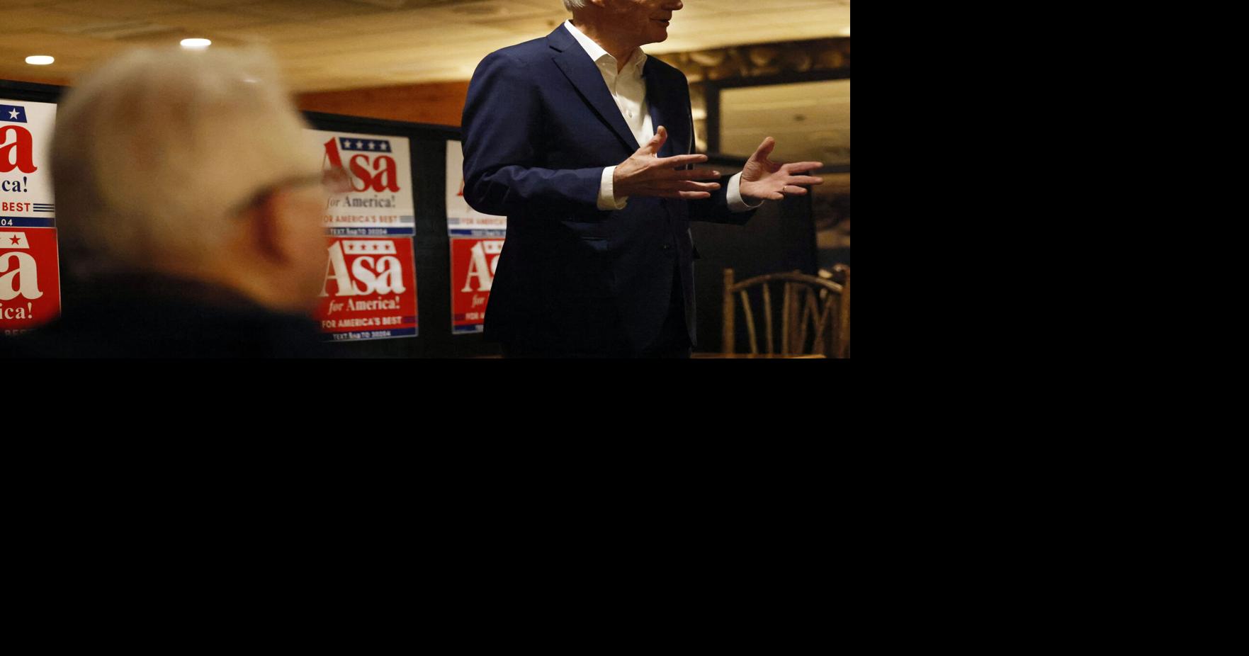 Photos Gop Candidate Asa Hutchinson Meet And Greet