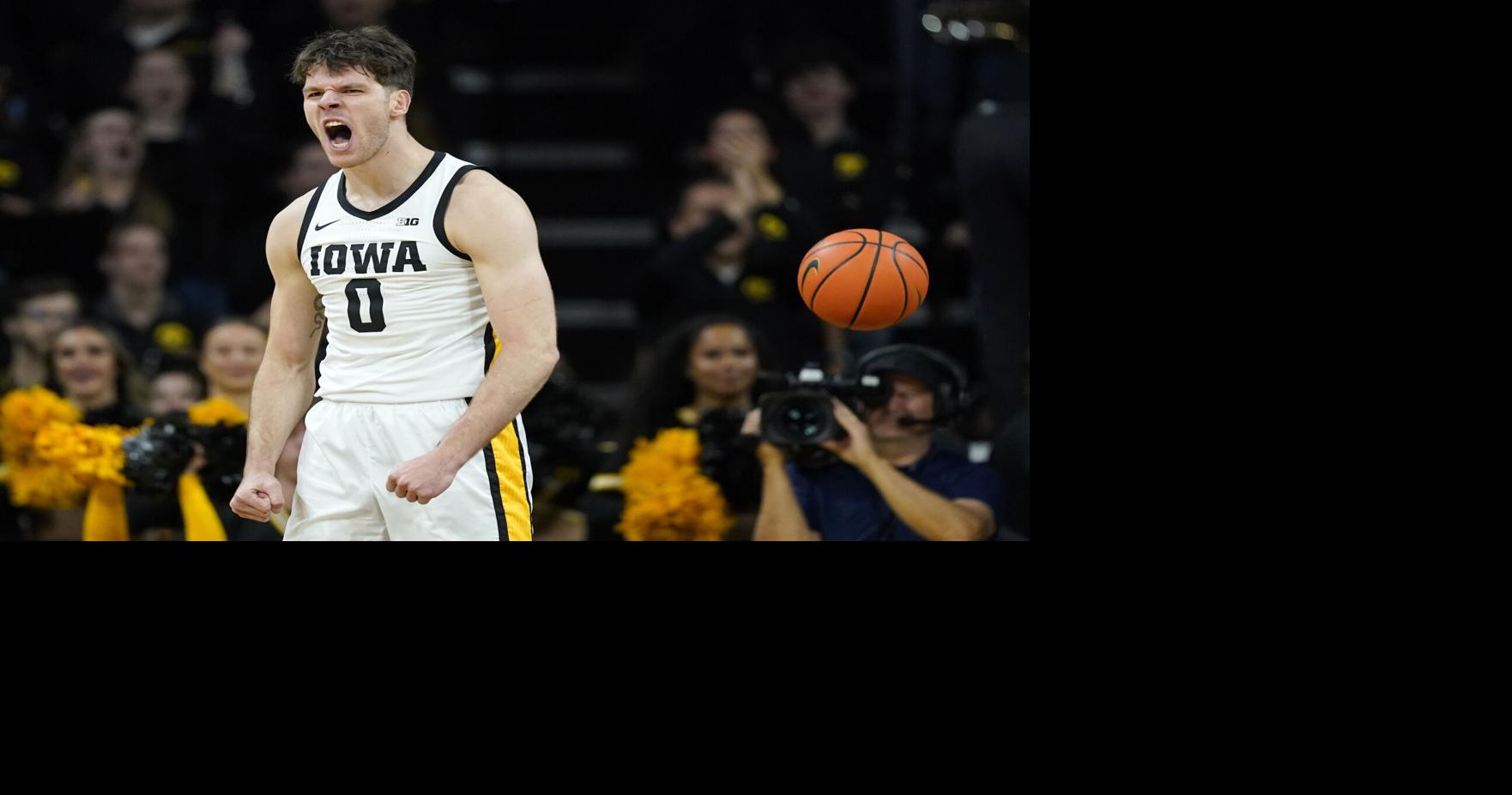 Hawkeyes get defensive in opening win