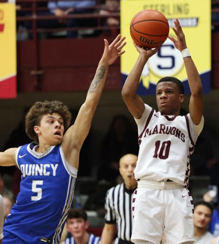 Moline juniors carry Maroons to 42-41 upset win over Quincy