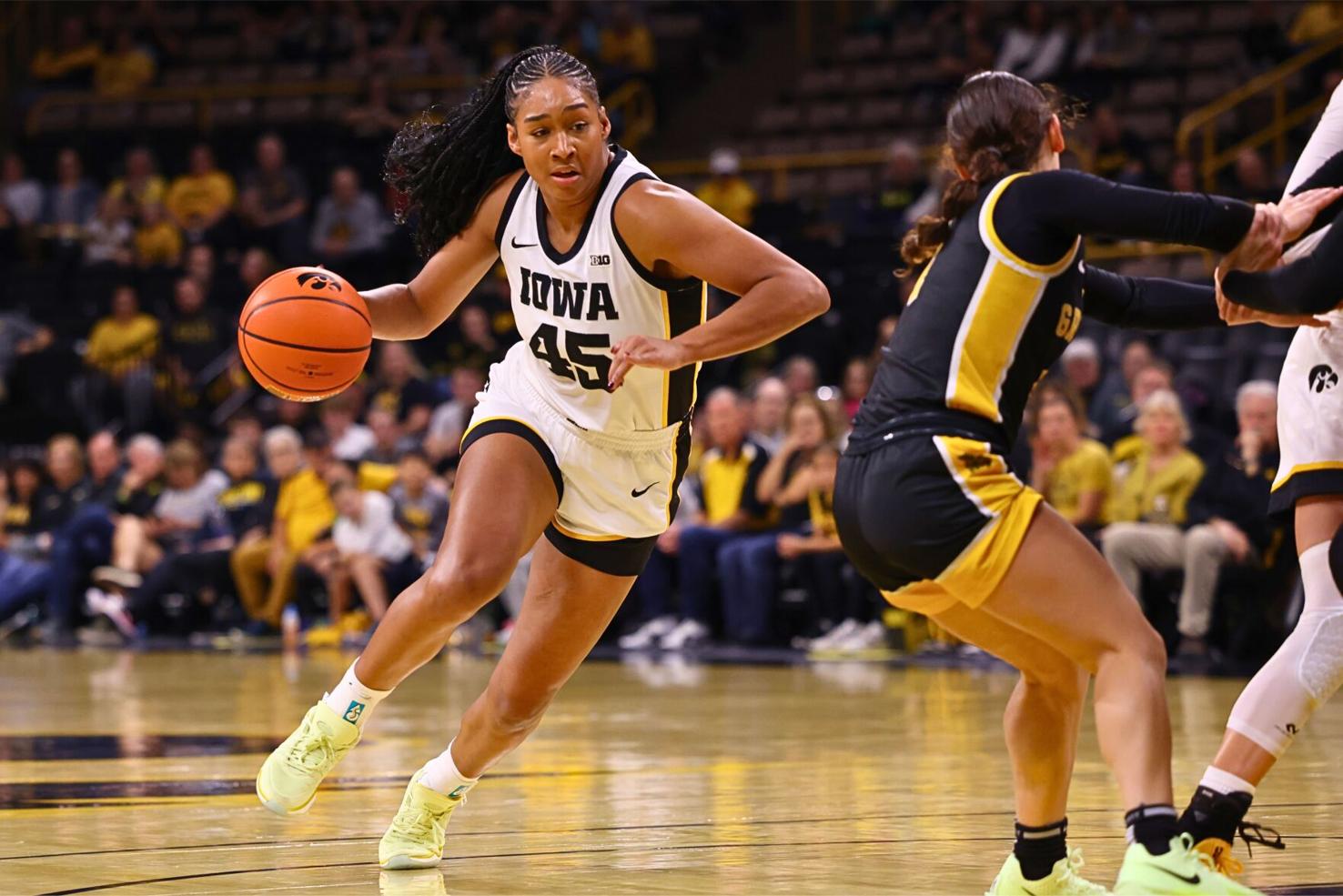 Big offseason ahead for Iowa women's hoops' Hannah Stuelke