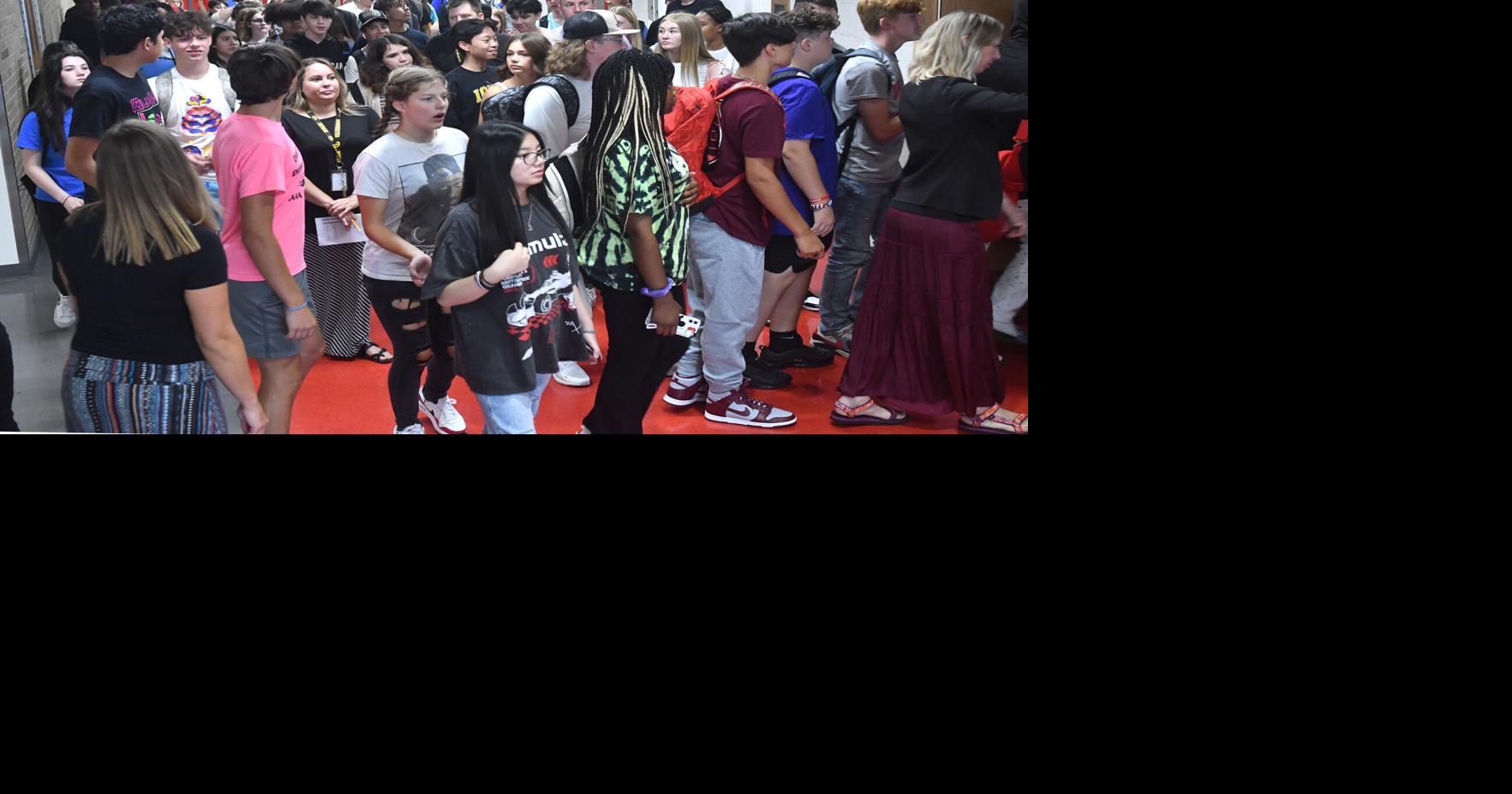 Photos: Students first day back to school Tuesday at Davenport West High