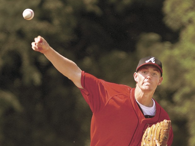 Knouse tosses one-hitter in Knights' sweep of PV