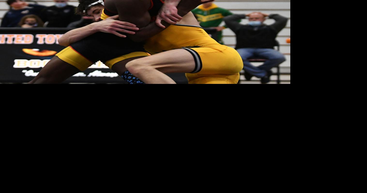 Rock Island’s Daniel McGhee rolls into regionals