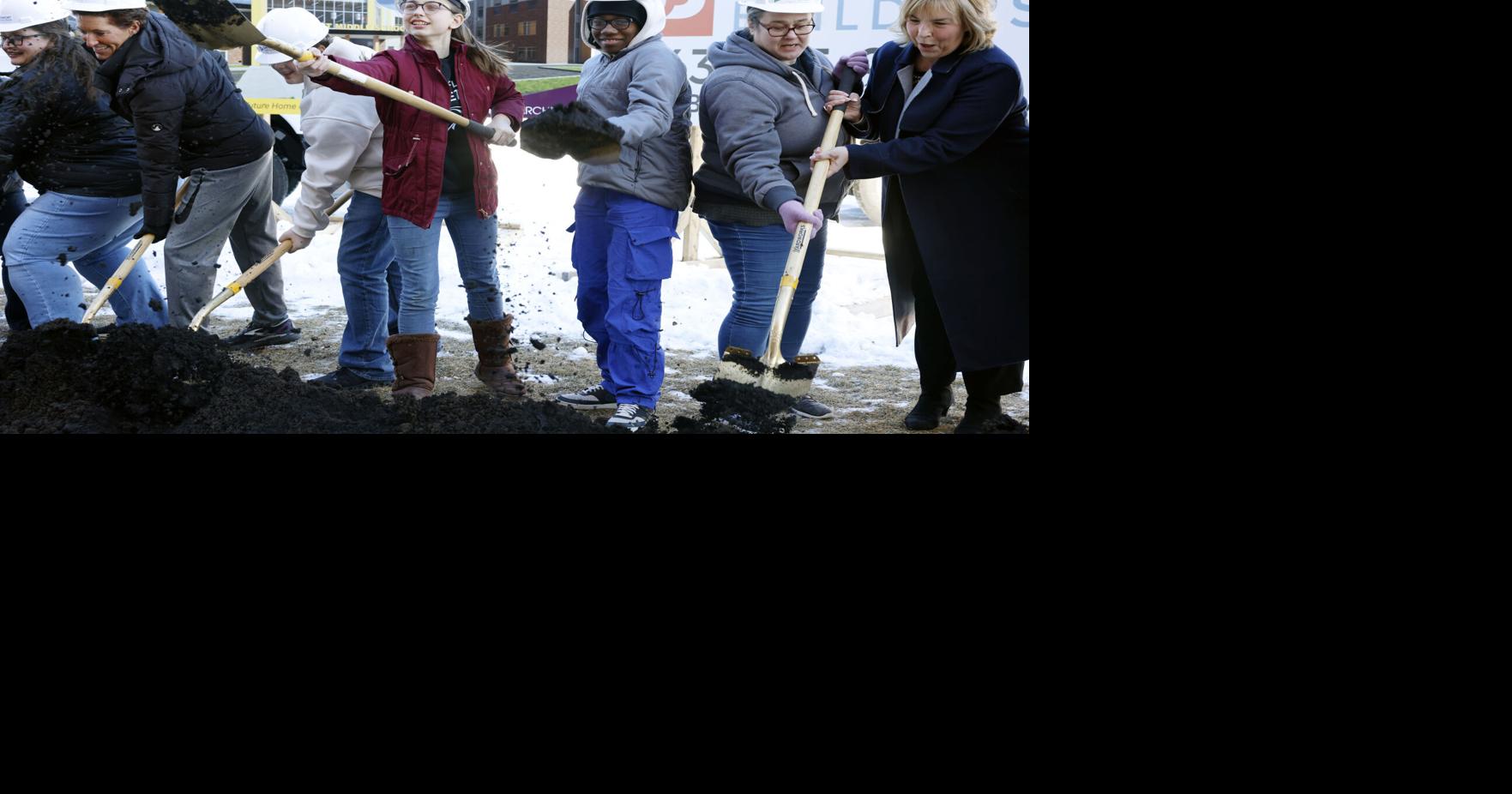 Davenport schools host Smart Middle School groundbreaking