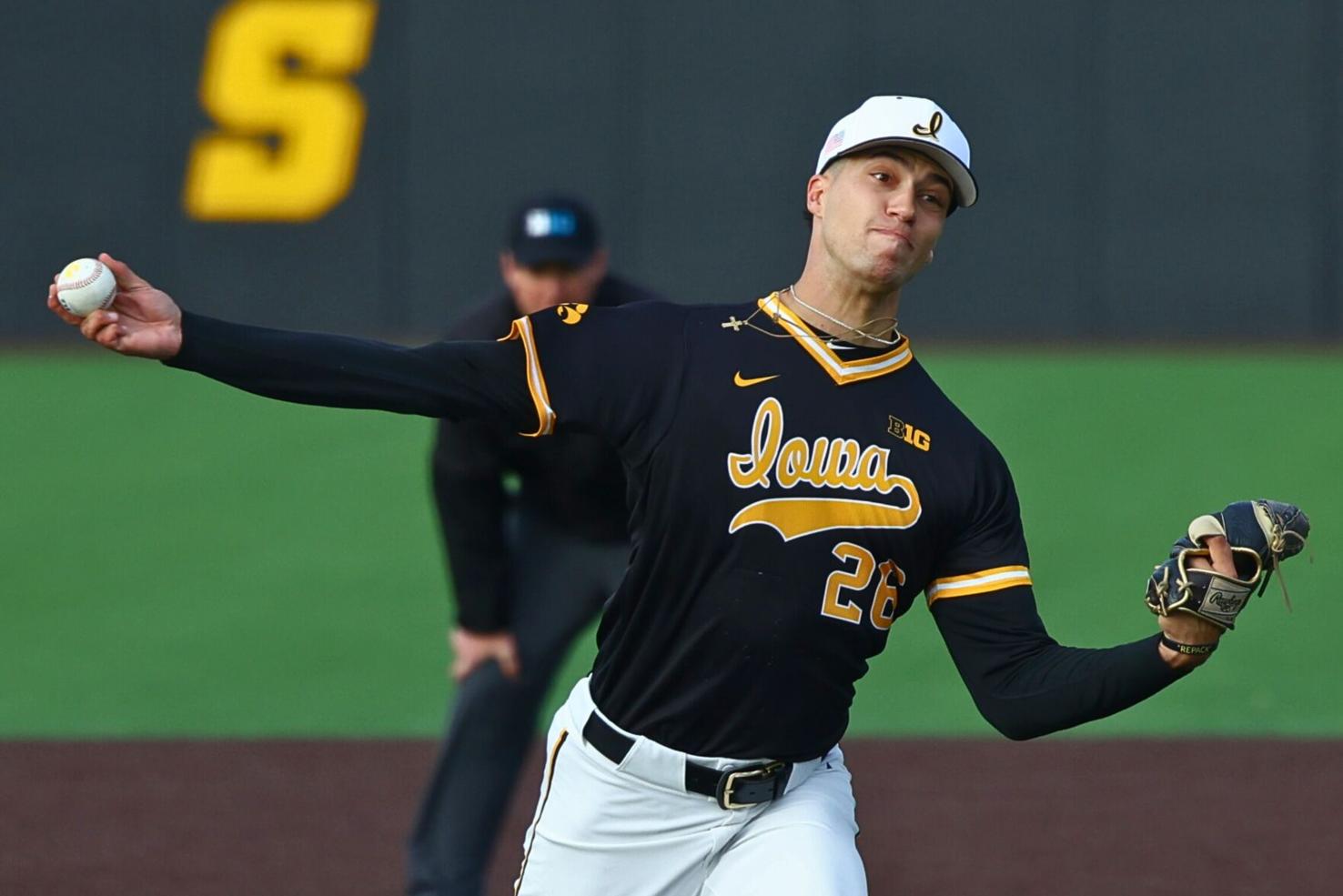 Iowa baseball sweeps Michigan, jumps up in postseason metric