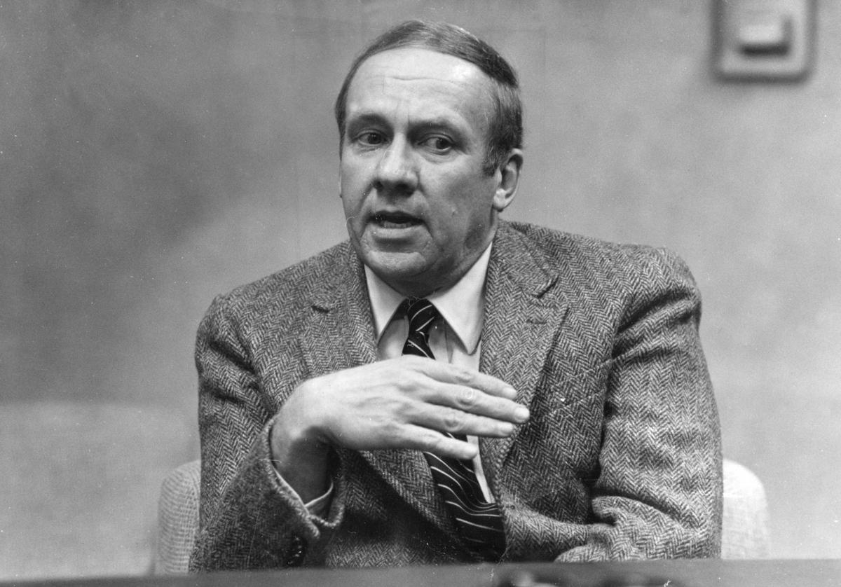 Ex-U.S. Rep. Tom Railsback — who crossed party lines on Nixon ...