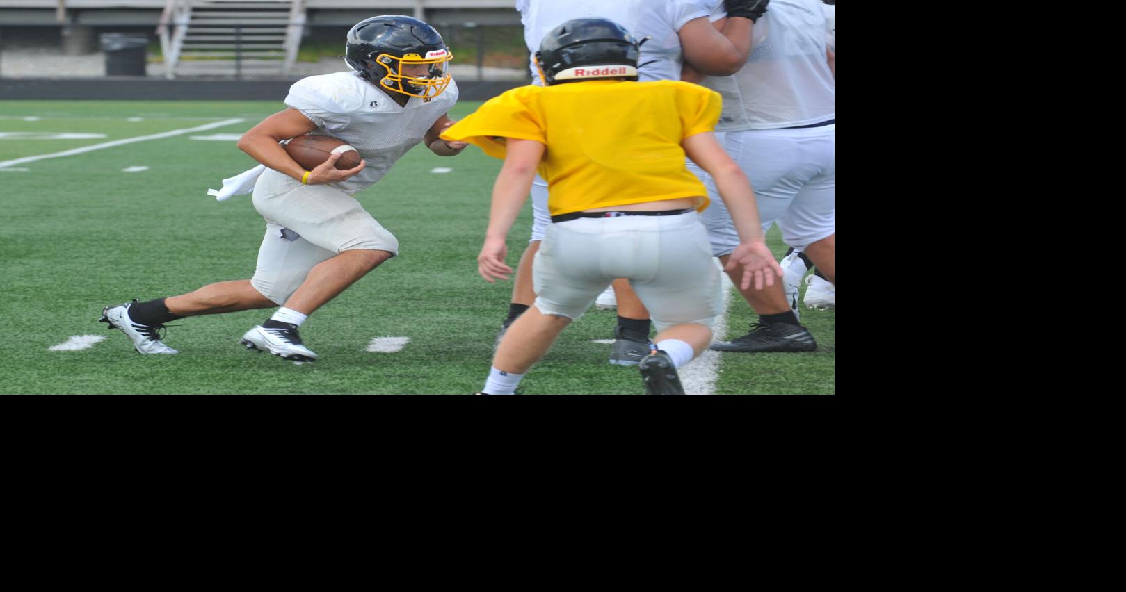 Friday's prep football capsules