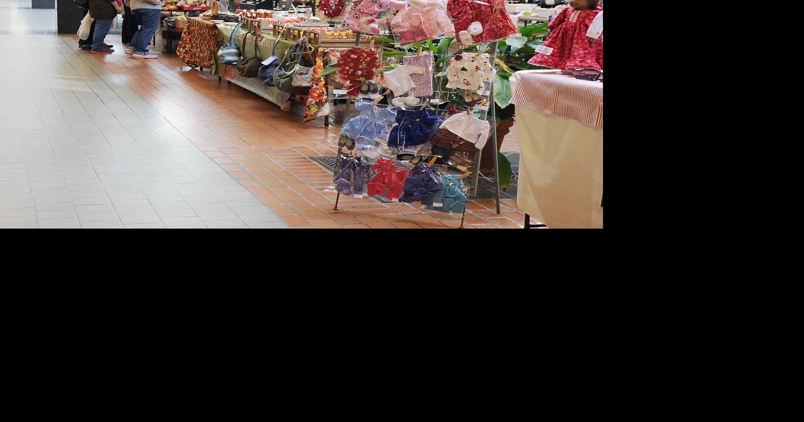 Muscatine's first-ever Winter Farmers Market draws crowd to the mall