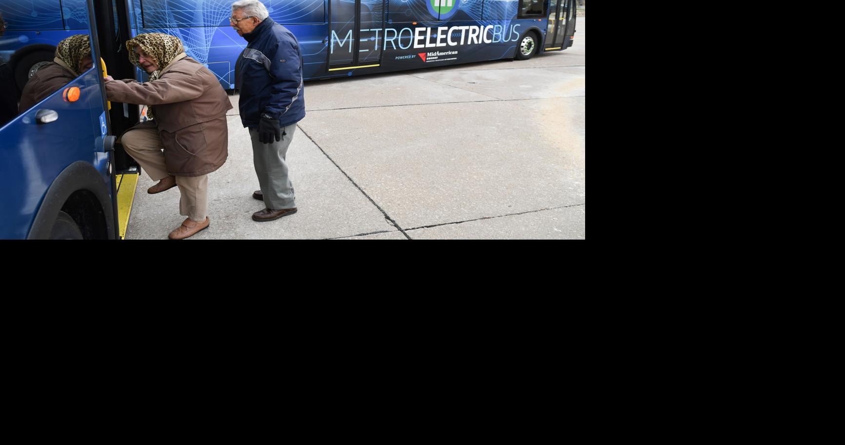 MetroLINK launches electric buses