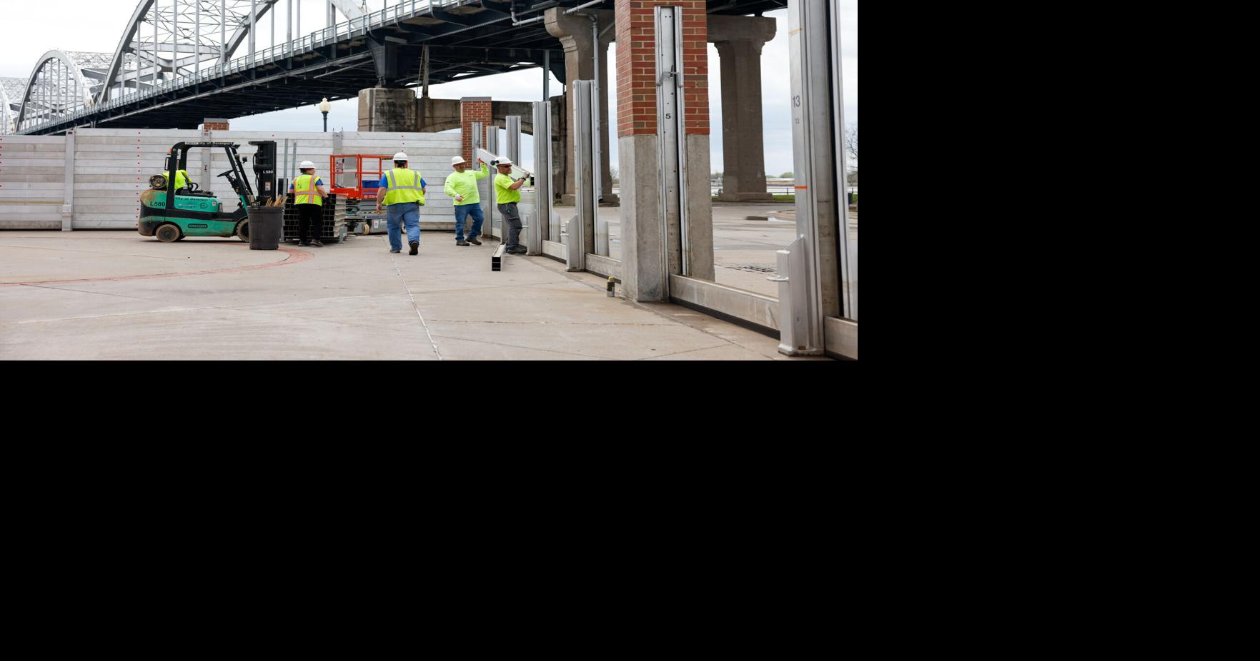 Photos: Quad Cities brace for rising Mississippi River