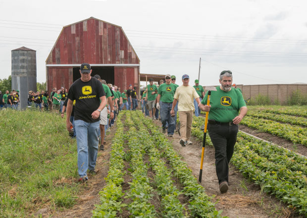 Deere workers donate 82,000 volunteer hours