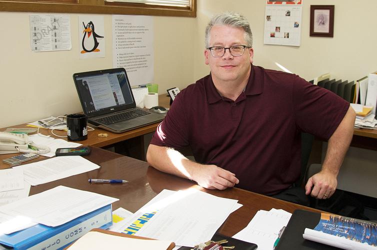 More Iowa school districts sharing superintendents to save money