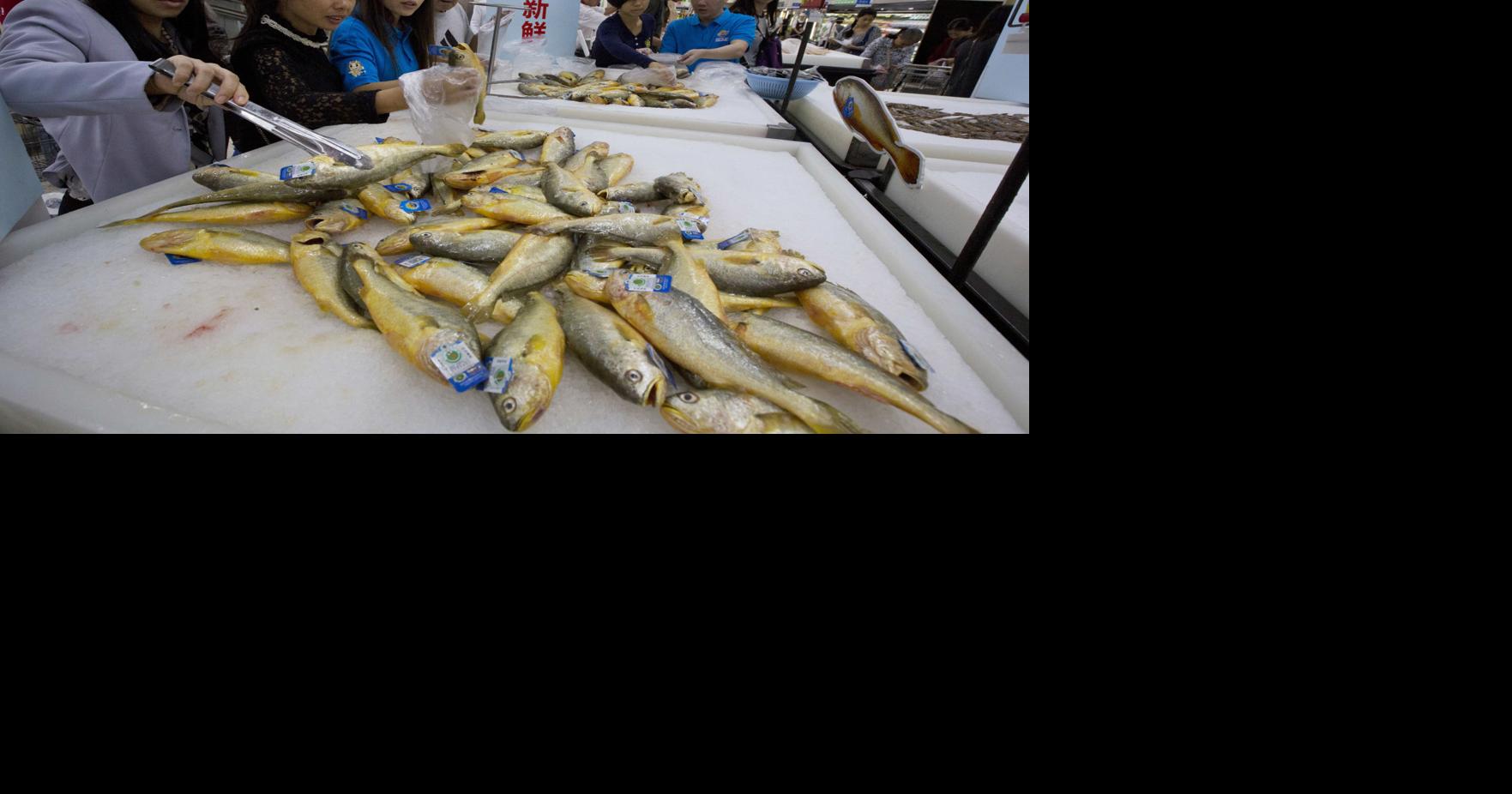 Here's what shopping at Wal-Mart looks like in China