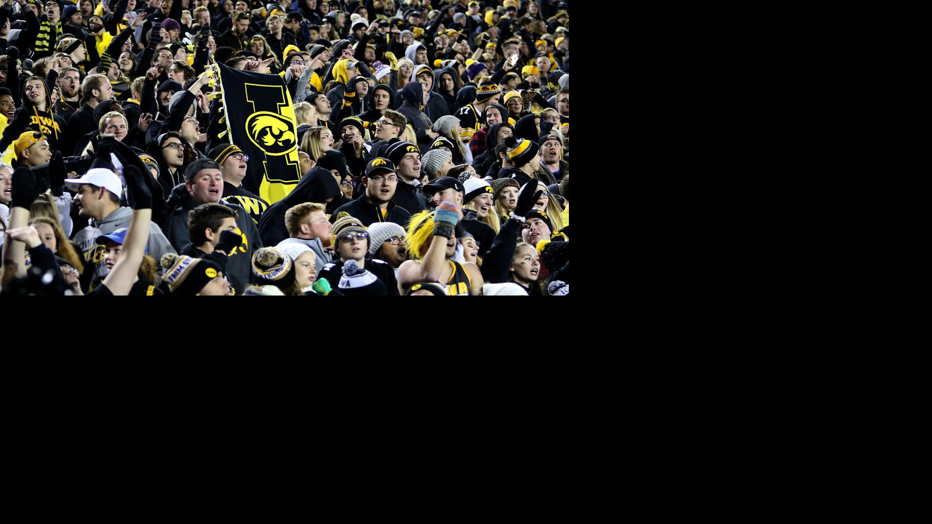 Hawkeye fans warm up to bowl tickets | Iowa Hawkeyes Football | qctimes.com