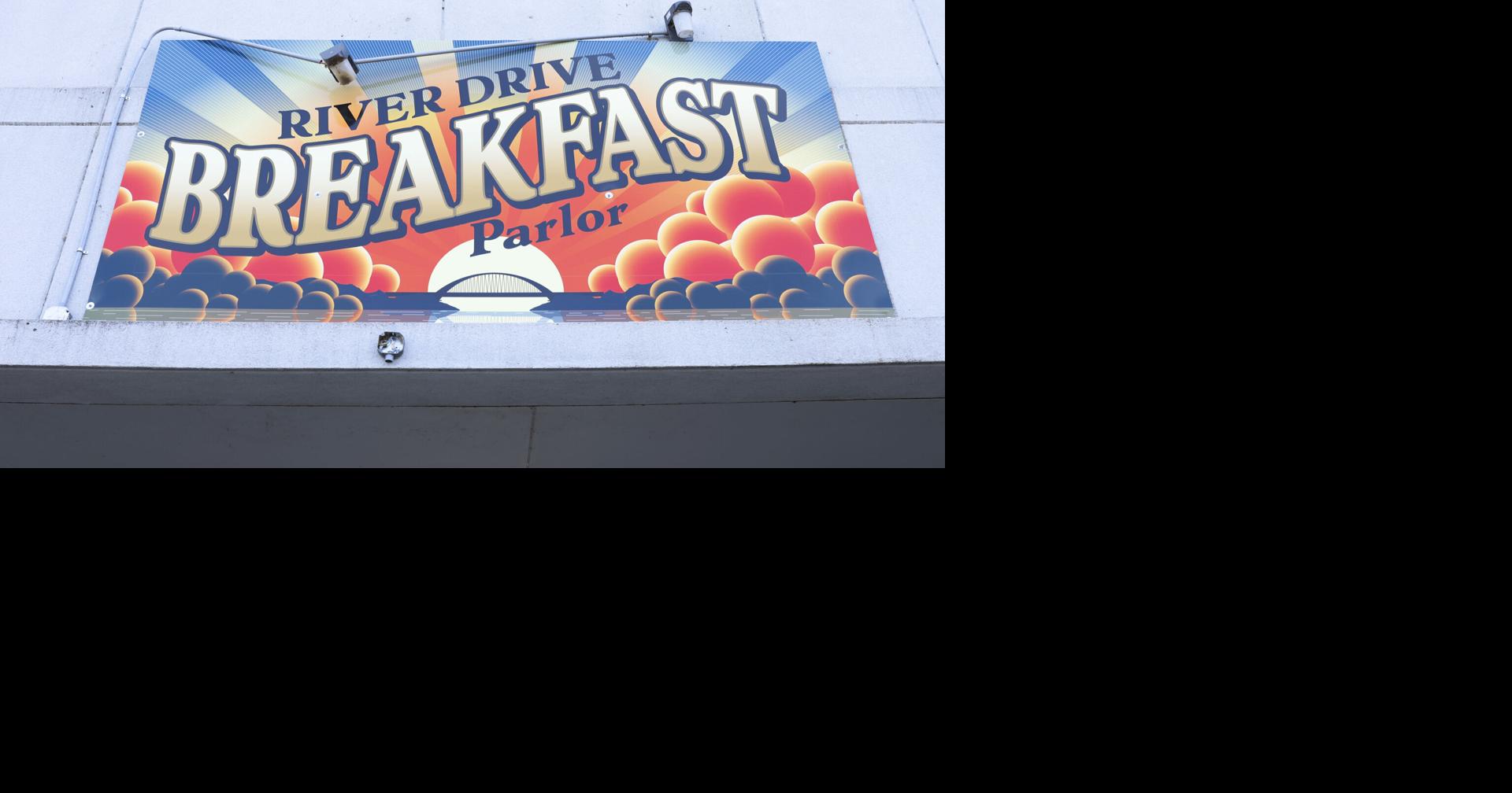 New breakfast restaurant opens on River Drive in Moline