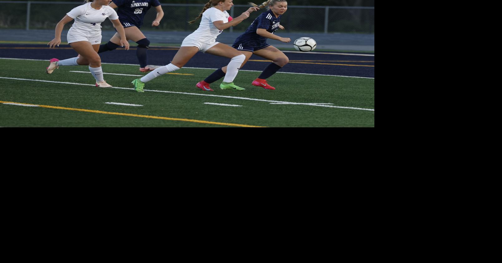 Alex Bitterman leads the line for unbeaten Muscatine