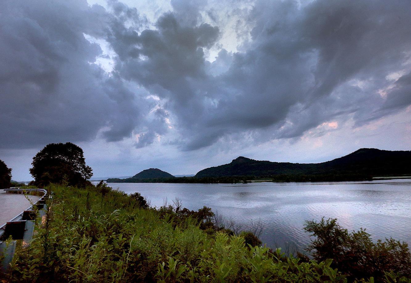 Muscatine City Council OKs watermelon slice sculpture