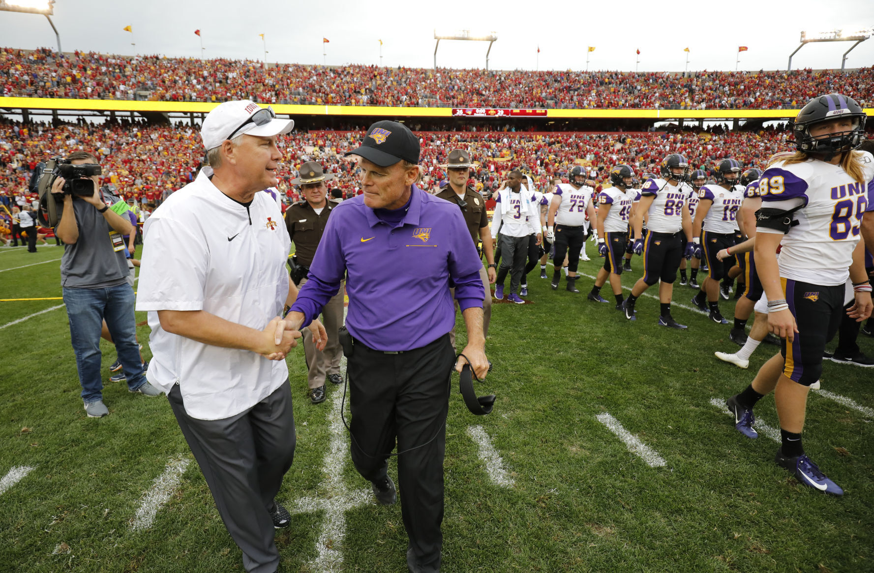 Iowa State defensive coordinator Jon Heacock retires