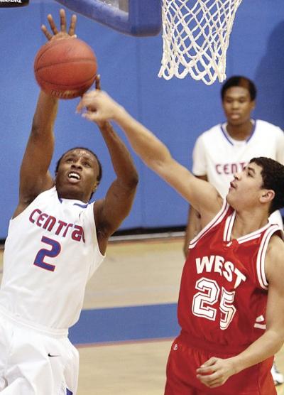 Stringfellow seals Falcons’ win at line