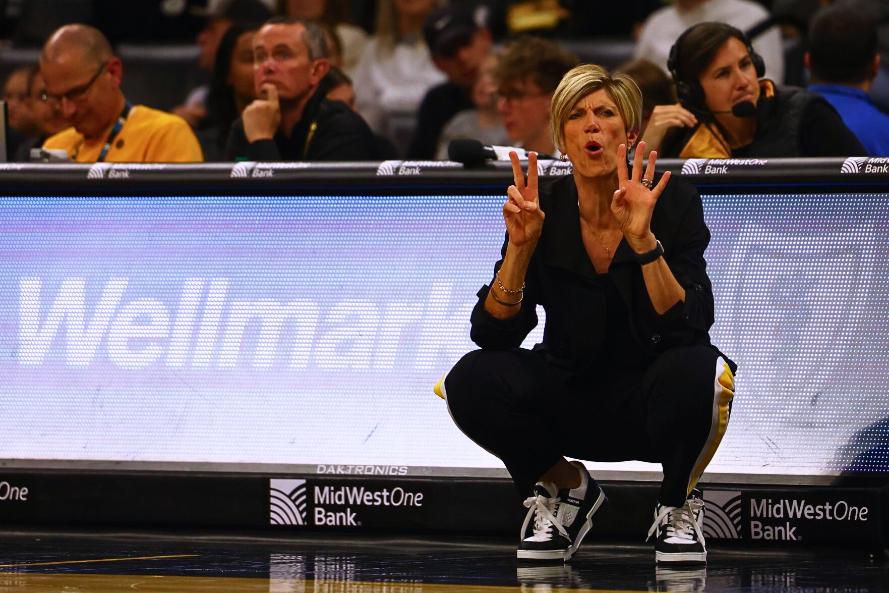 Culture Battle: How Iowa’s Jan Jensen decides playing time