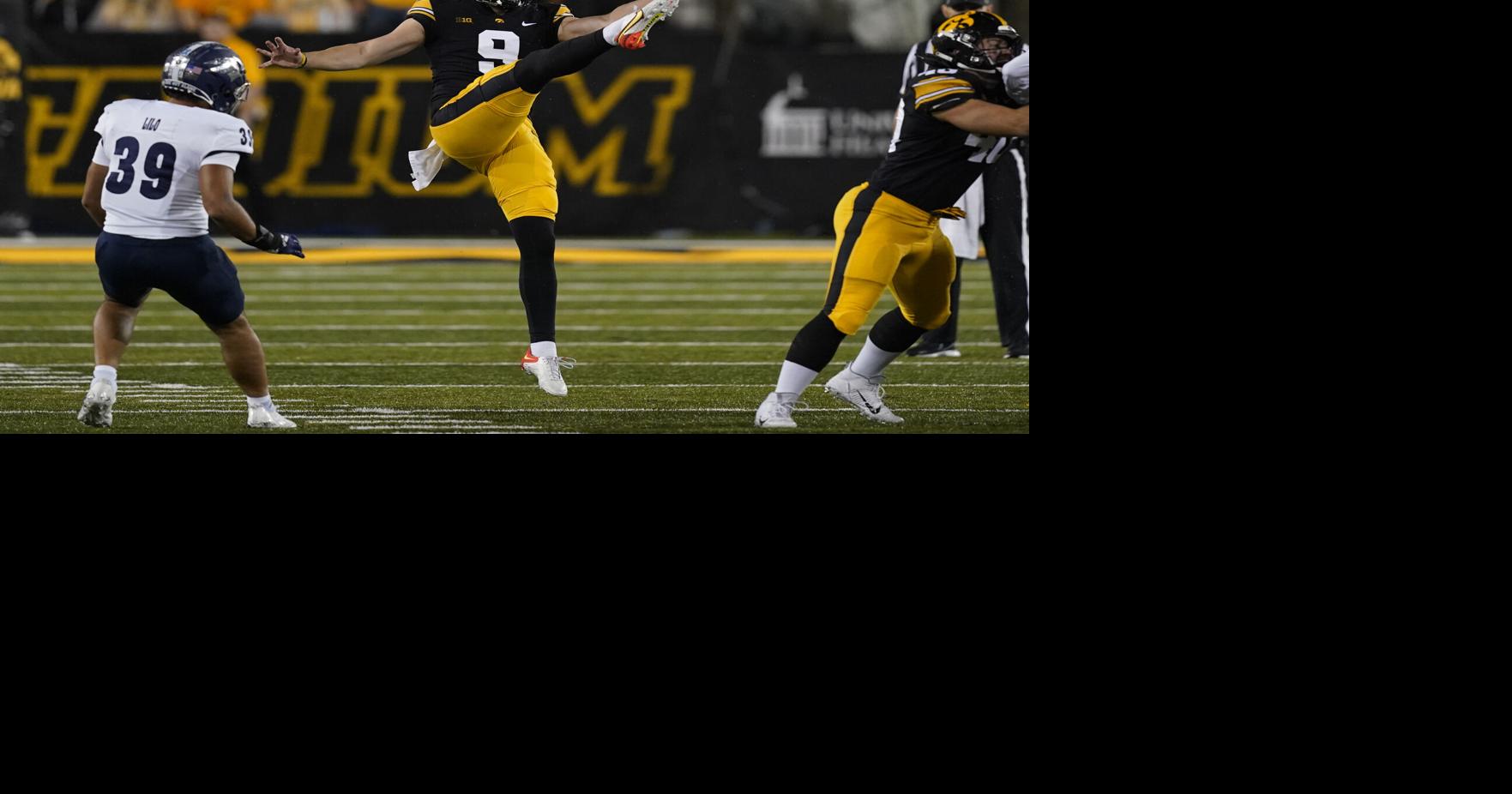 Iowa Hawkeyes football players DeJean, Taylor are finalists