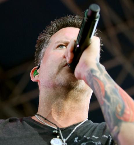 Country star Gary Allan at MV Fair