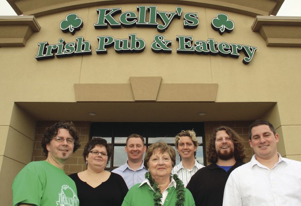 Irish Mother of the Year kept Kelly family close