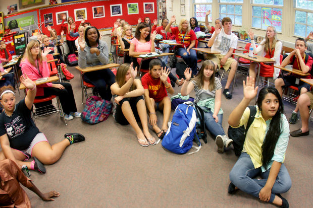 Rocky students take 'no texting' pledge