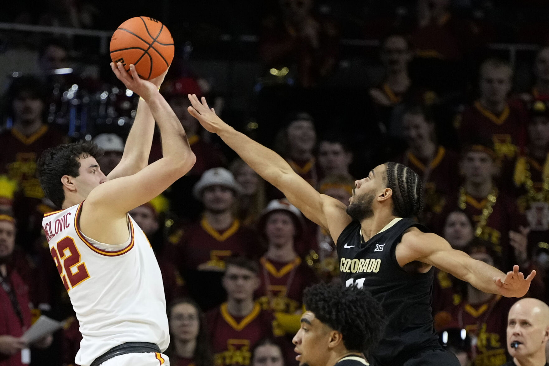 Warmup like Milan Momcilovic NCAA's best 3-point shooter