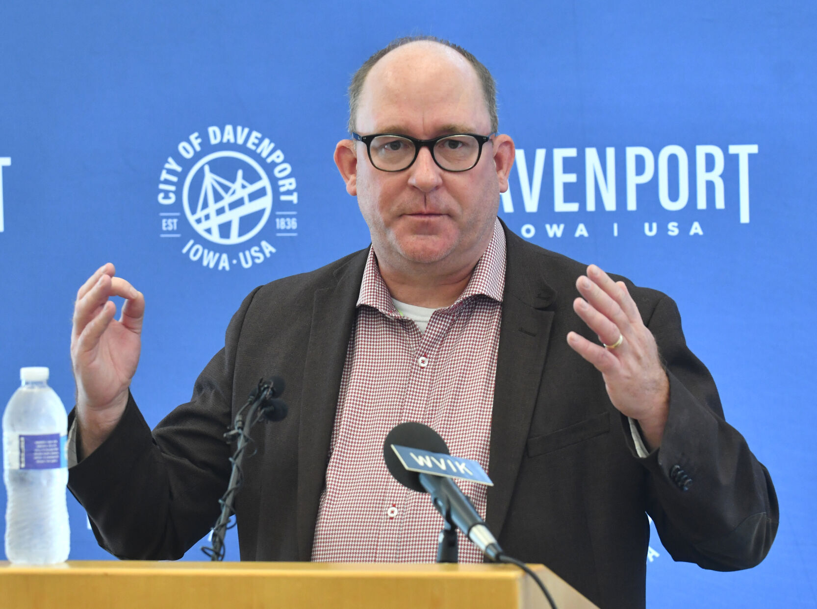 Davenport mayoral race profiles: Jason Gordon