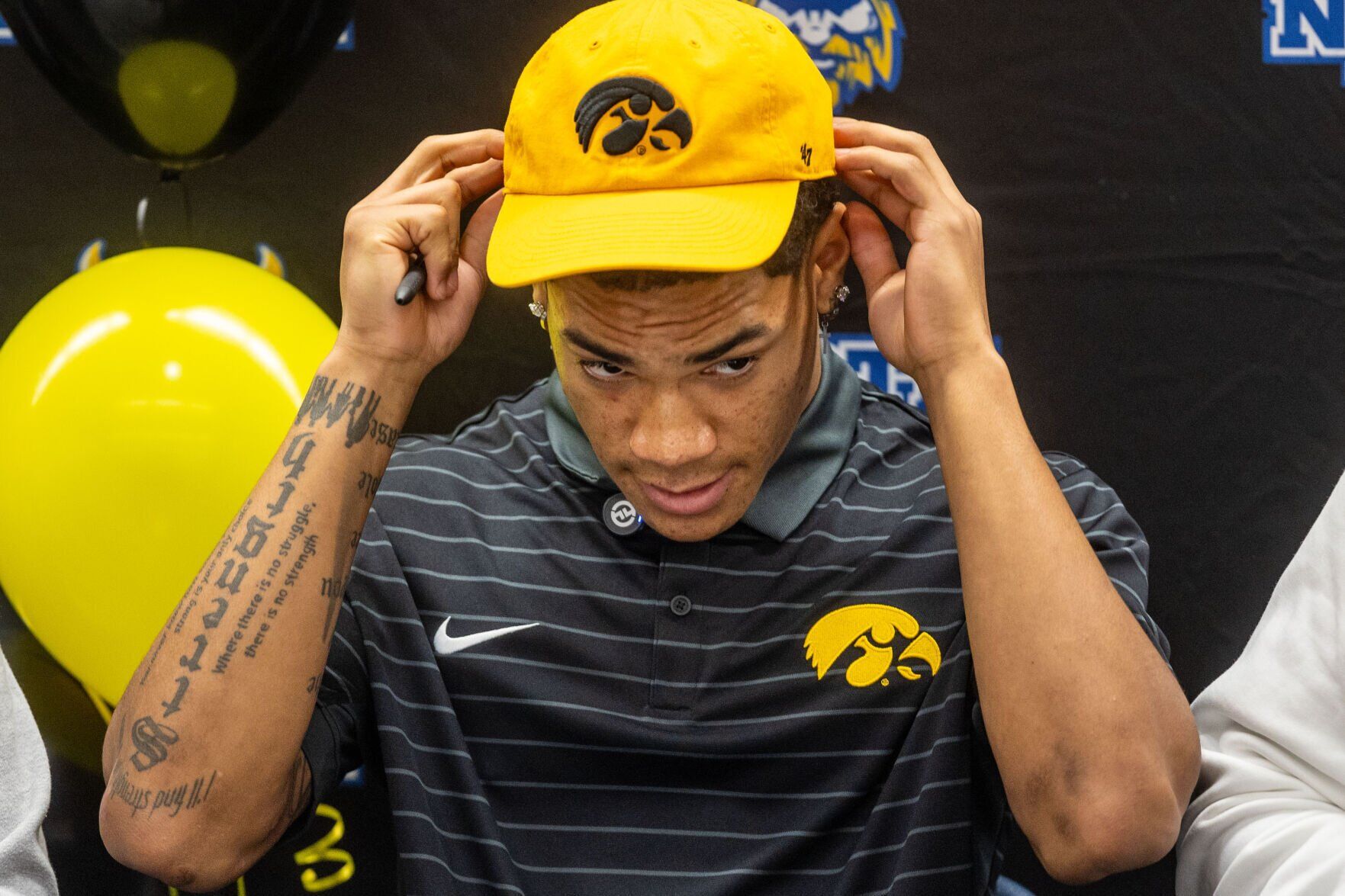Why Iowa signee Darion Jones will fit in with Hawkeyes