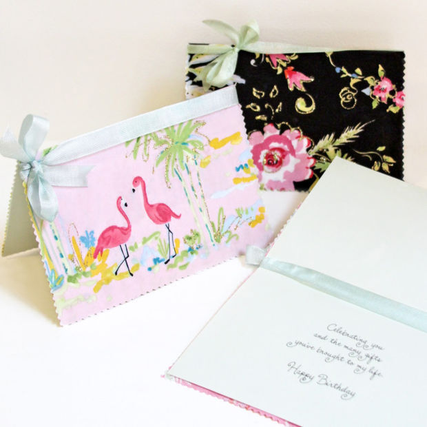 SCRAP FABRIC BRIGHTENS GREETING CARDS