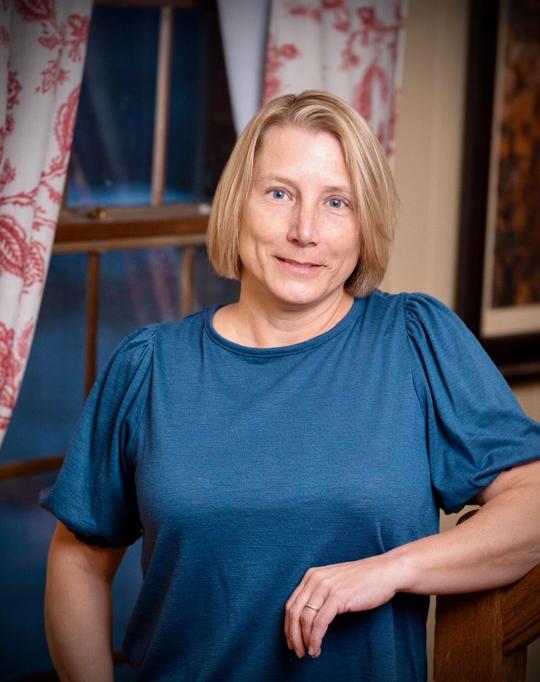 Court worker, abortion advocate Tracy Jones announces bid for Iowa House