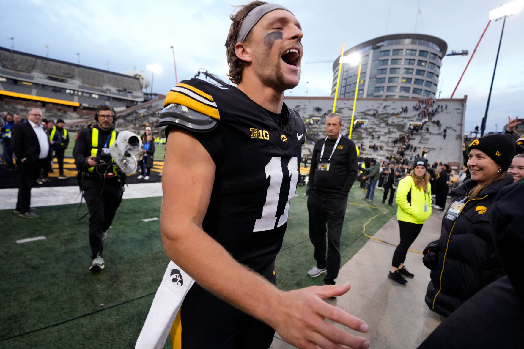 3 Burning Questions for Iowa Football: How did Tim Lester resurrect ...