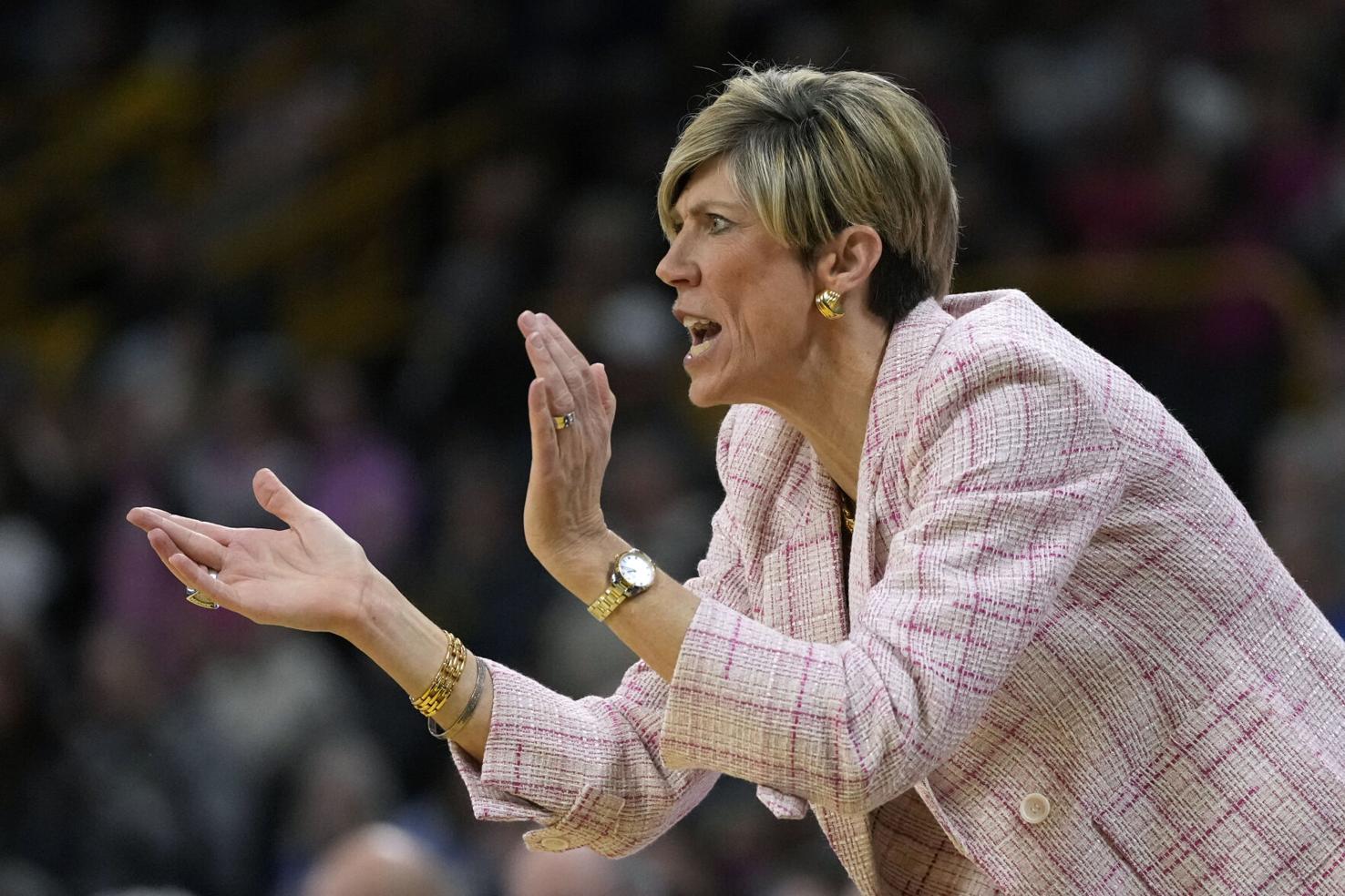 Why Jan Jensen's recruiting pitch stayed the same at Iowa