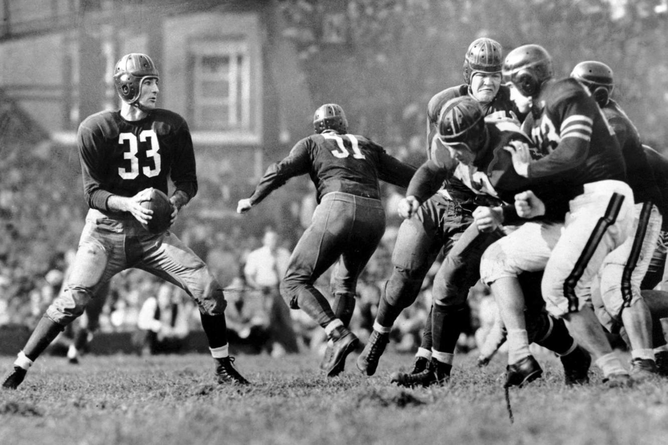 NFL at 100: Packers, Bears and other images from the 1940s