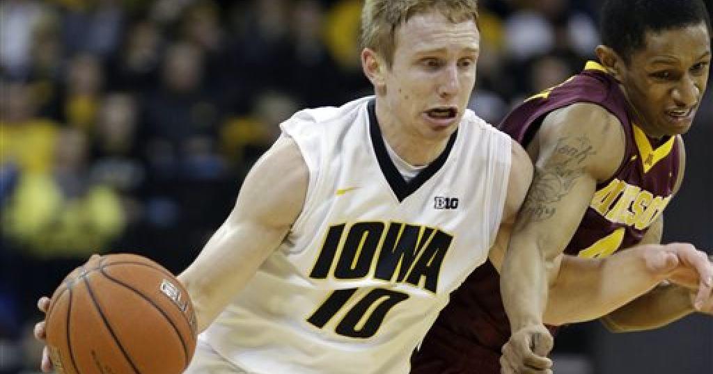 Photos: Hawkeyes defeat Gophers
