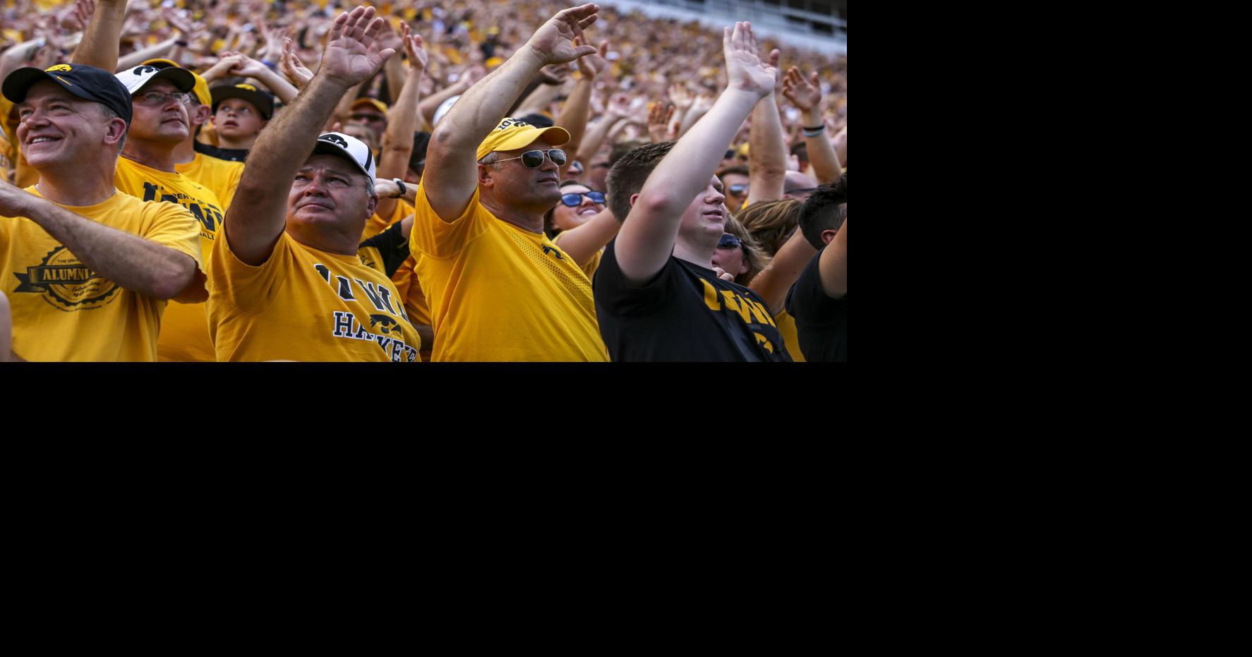 Hawkeyes' new 'Wave' captures national attention