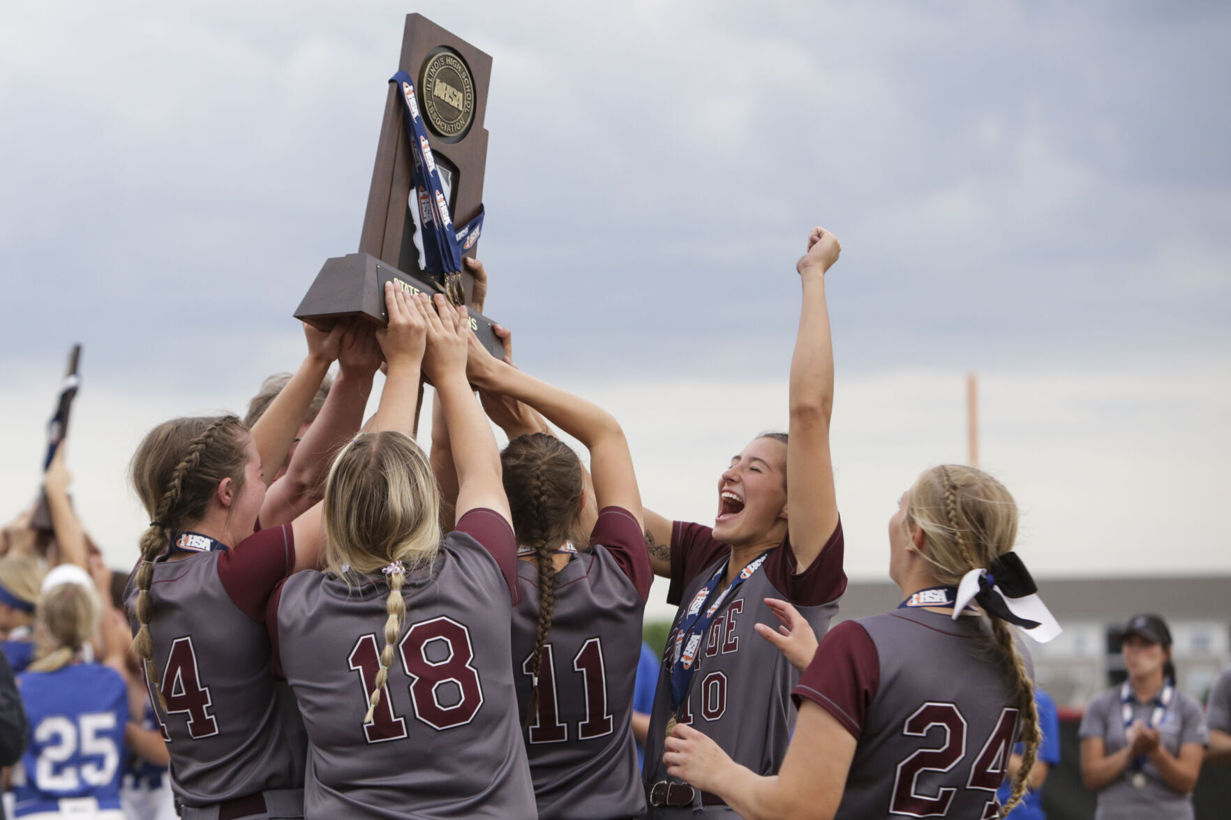 Photos: Rockridge repeats as Illinois softball Class 2A state Champion