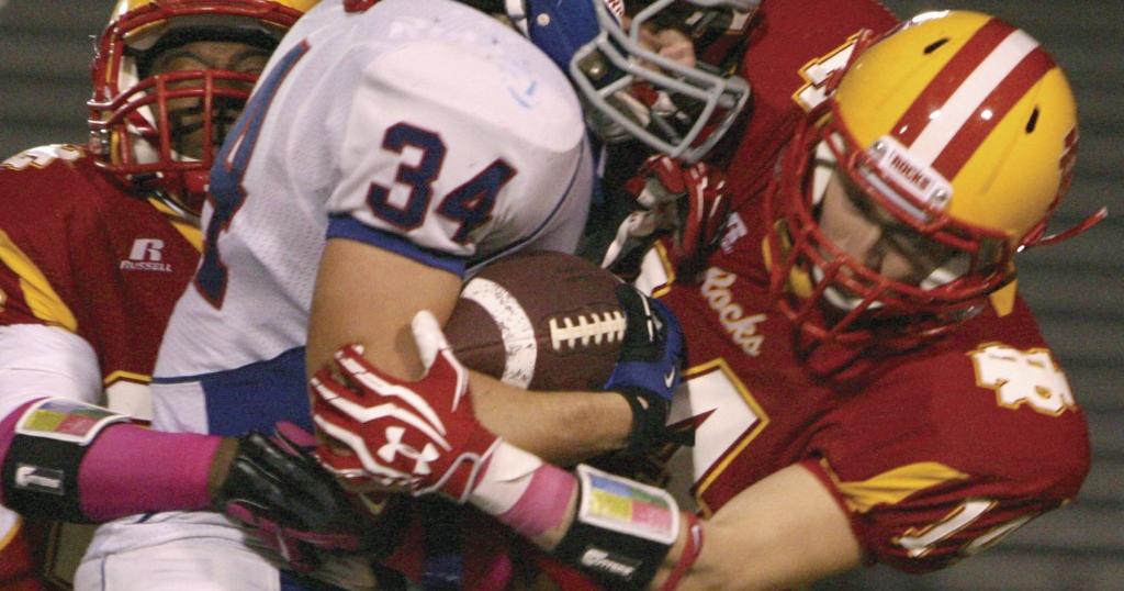 Rocks stumble into playoffs