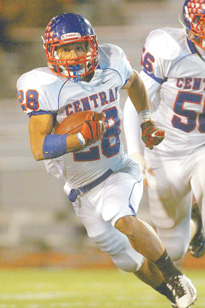 Minch sets MAC mark for Central | High School Football - QCVarsity.com ...