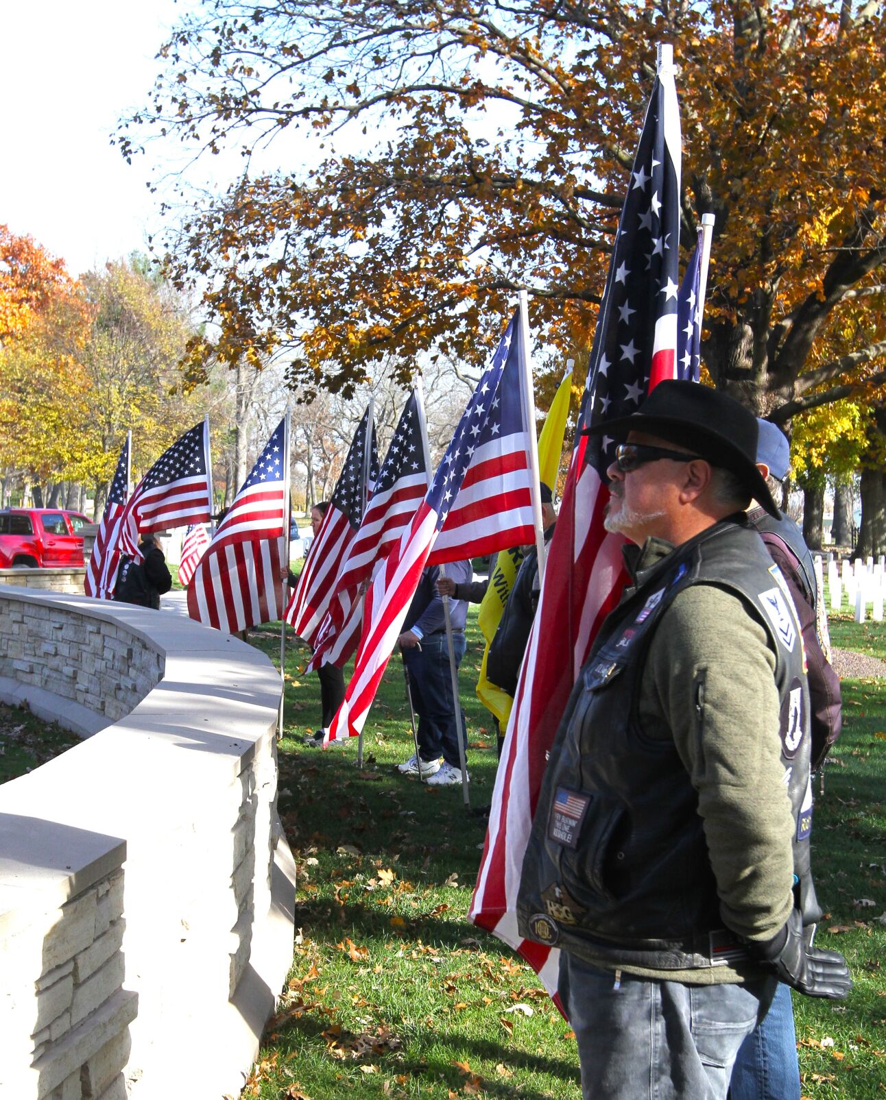 Members of Congress urge changes to federal workers comp